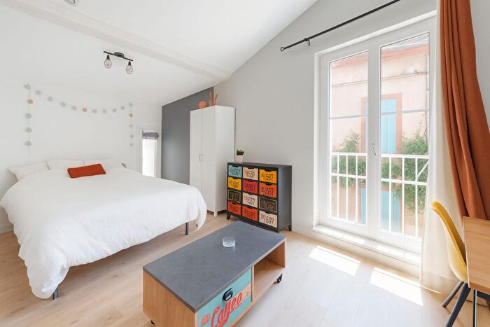 Appartement à vendre - Toulouse, Saint-Etienne - 1 pièce