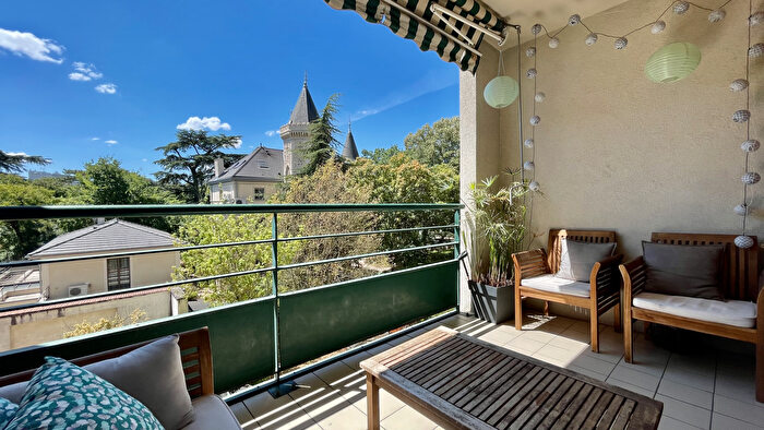 Villeurbanne, Grand Clément : Appartement 5 pièces à vendre
