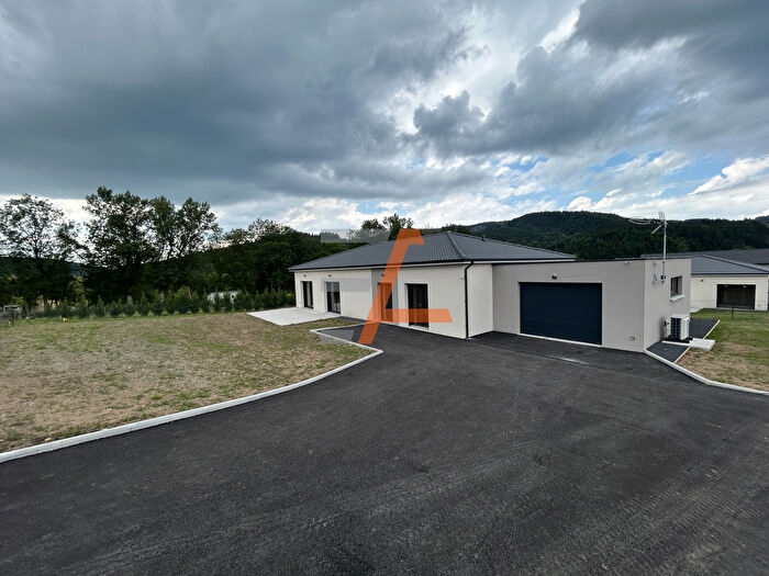 Maison à vendre - Saint-Julien-Chapteuil - 4 pièces - 3 chambres