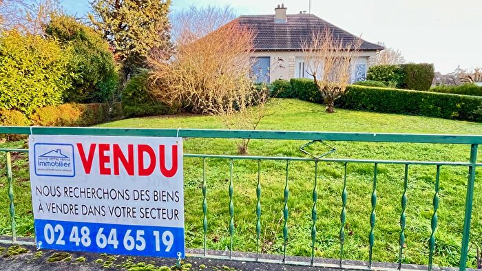 Maison à vendre - Bourges, Aéroport, Vauvert, Pierrelay, Pissevieille - 5 pièces - 4 chambres