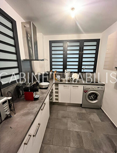 Appartement à vendre - Saint-Pierre, Centre-ville - 2 pièces - 1 chambre