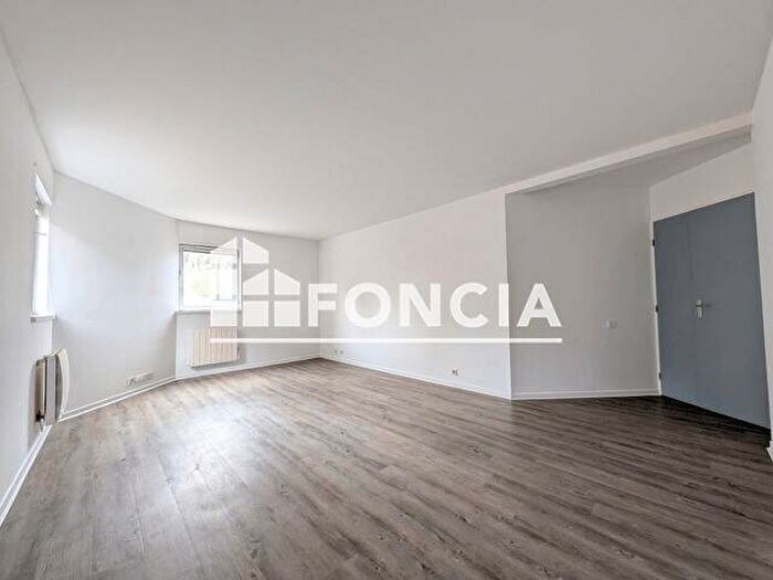 Appartement à louer - Saint Marc-Croix de Pierre-Saint Nicaise, Rouen - 3 pièces - 2 chambres