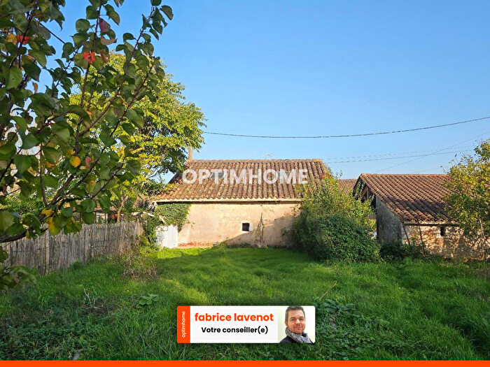 Maison à vendre - Chazelles - 1 pièce - 3 chambres