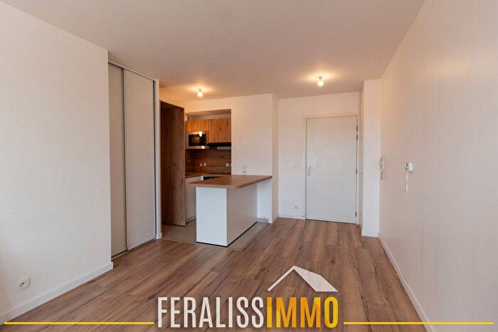 Appartement 2 pièces à louer à Marniere-Les Gros-allée Couverte, Vauréal