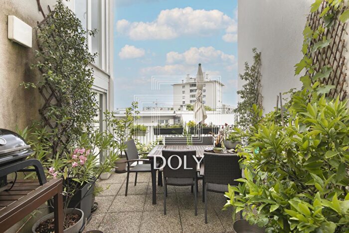 Appartement à vendre - Bobigny, Pont de Pierre - 5 pièces - 3 chambres