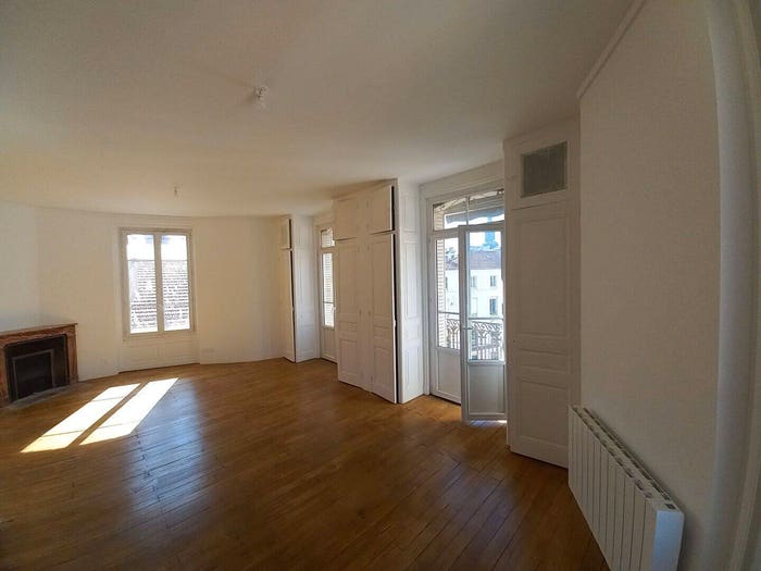 Le Centre-Centre Ville, Roanne - Appartement 4 pièces à louer