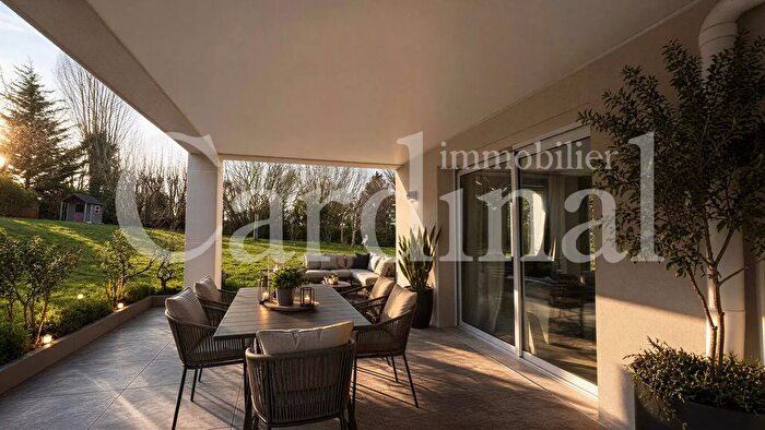 Appartement 6 pièces à Noisy-le-Roi, à vendre