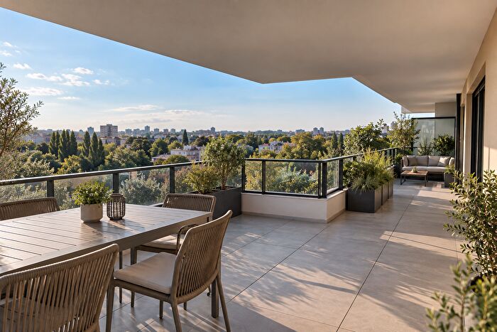 Maison 5 pièces à Bron, Le Terraillon, à vendre