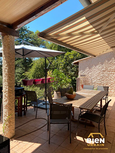 Maison à louer - Nîmes, Terres de Rouvière, LEau Bouillie - 4 pièces - 3 chambres