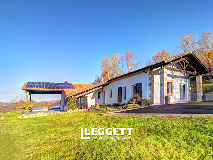 Maison à vendre - Saint-Jean-Pied-de-Port - 8 pièces - 4 chambres