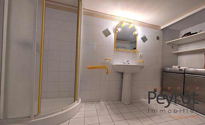 Appartement à louer - Perpignan - 4 pièces - 3 chambres