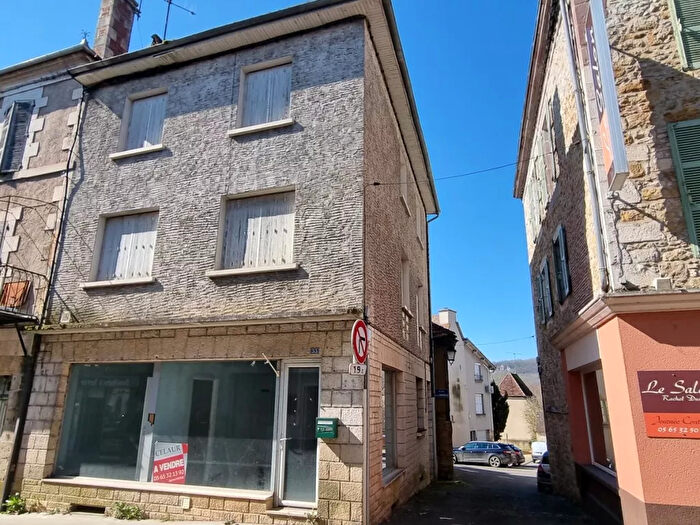 Maison à vendre - Vayrac - 7 pièces - 5 chambres