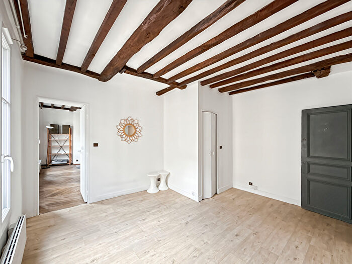 Paris 9ème, Clichy, Trinité : Appartement 2 pièces à vendre