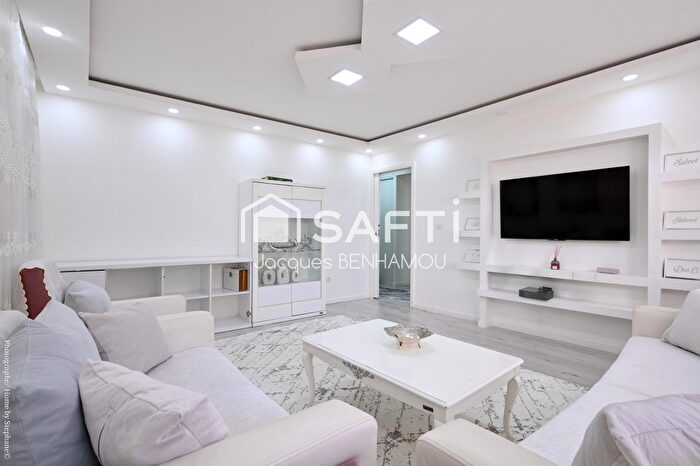 Appartement à vendre - Marseille e , Saint-Jérome - 4 pièces - 3 chambres