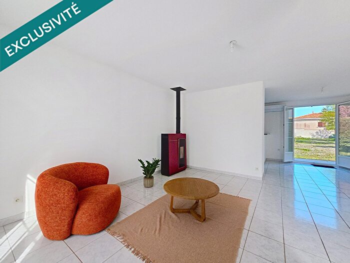 Maison 4 pièces à Rioux, à vendre