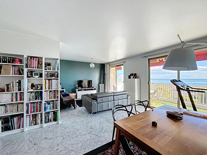 Appartement à vendre - Cagnes-sur-Mer, Haut de Cagnes - 3 pièces - 2 chambres