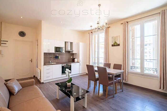 Appartement à vendre - Cannes - 4 pièces - 3 chambres