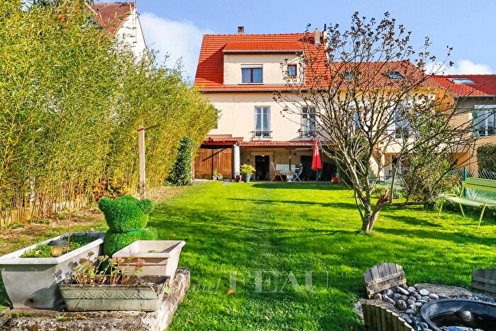 Maison 5 pièces à vendre à Le Chesnay, Glatigny, Rueil