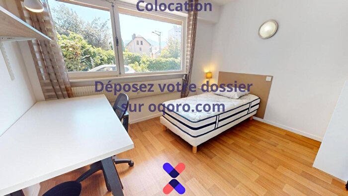 Laurier-Merande, Chambéry : Appartement 6 pièces à louer