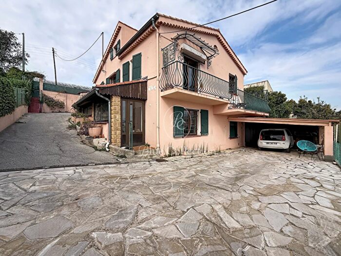 Maison à vendre - Nice, Saint-Pancrace - 5 pièces - 3 chambres