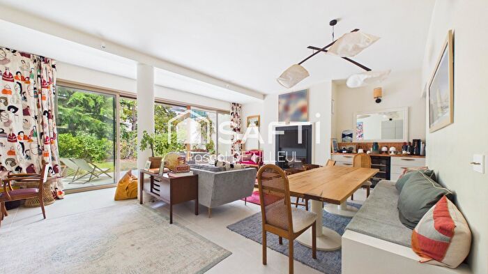 Maison 7 pièces à Garches, Buzenval, à vendre