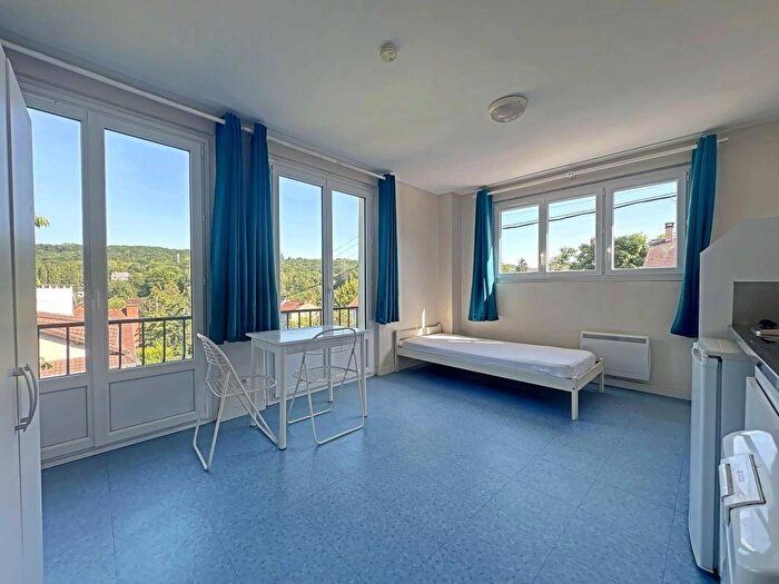 Hacquinière-Paris-Chevreuse, Bures-sur-Yvette : Appartement 1 pièce à louer