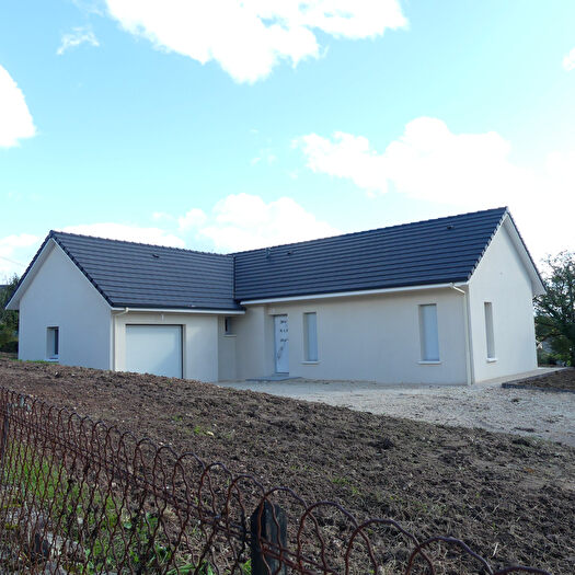 Maison à louer - Chameyrat - 4 pièces - 3 chambres