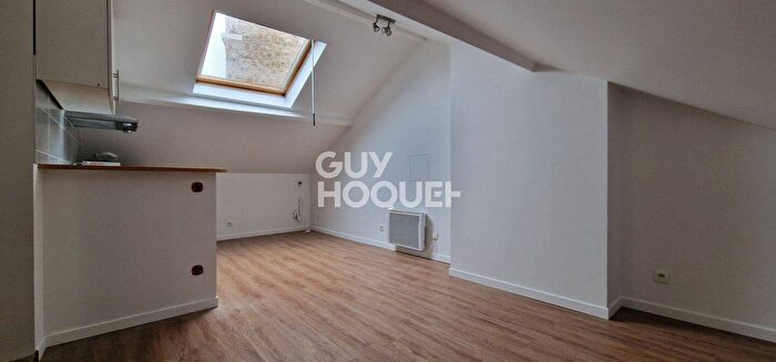 Appartement à louer - Tilleuls-Champagne, Savigny sur Orge - 1 pièce