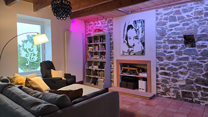 Maison à vendre - Champtoceaux - 7 pièces - 4 chambres