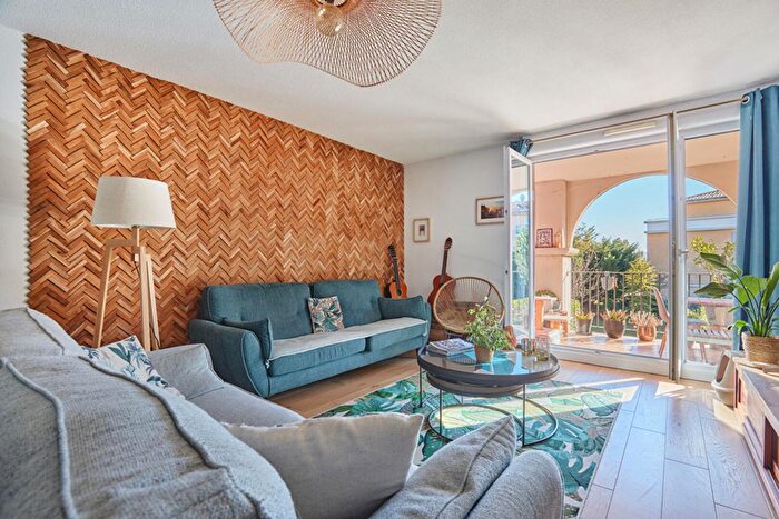 Appartement à vendre - Aix-en-Provence - 3 pièces - 2 chambres