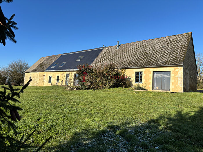 La Mesnière : Maison 5 pièces à vendre