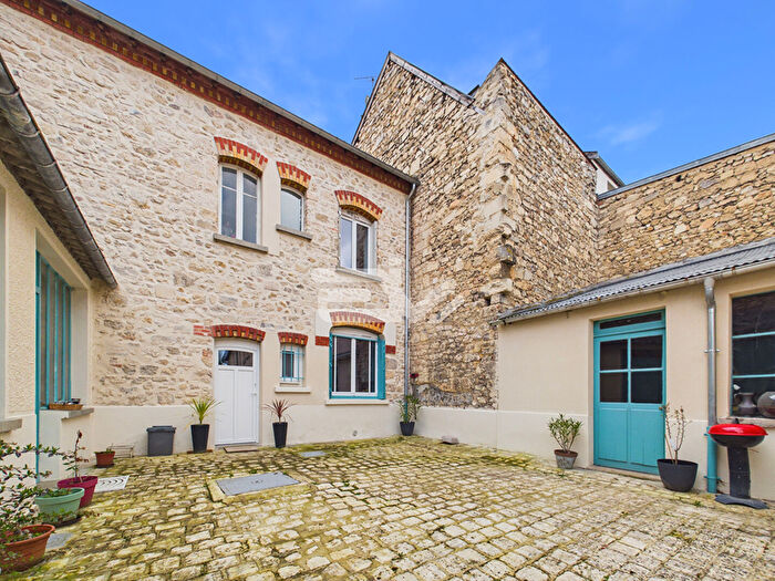 Maison à vendre - Fismes - 8 pièces - 3 chambres
