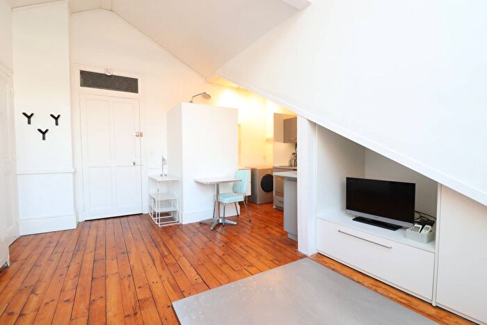 Ainay, Lyon 2ème arrondissement : Appartement 1 pièce à louer