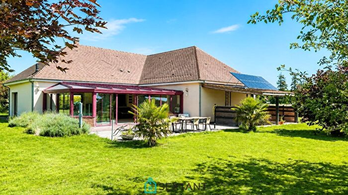 Tourville-la-Campagne : Maison 10 pièces à vendre