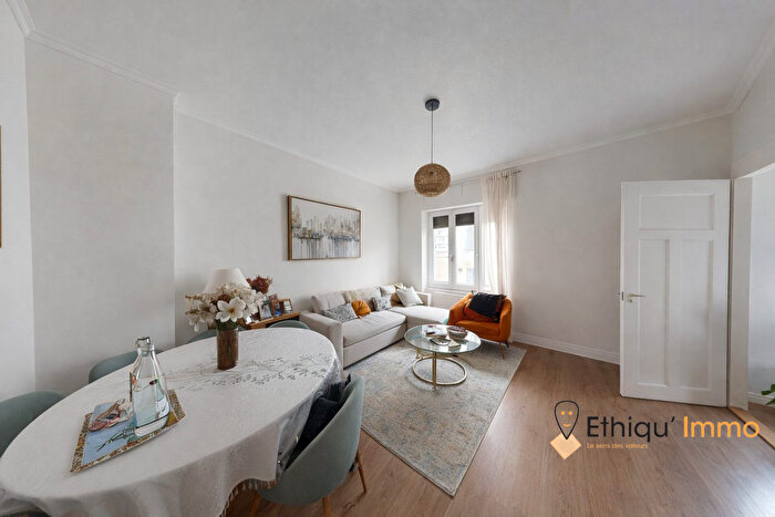 Appartement à vendre - Strasbourg, Neudorf, Saint-Urbain, Landsberg - 2 pièces - 1 chambre