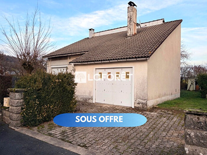 Maison à vendre - Arpajon-sur-Cère - 5 pièces - 4 chambres