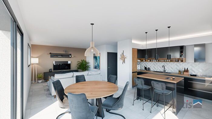 Maison 5 pièces à Marnaz, à vendre