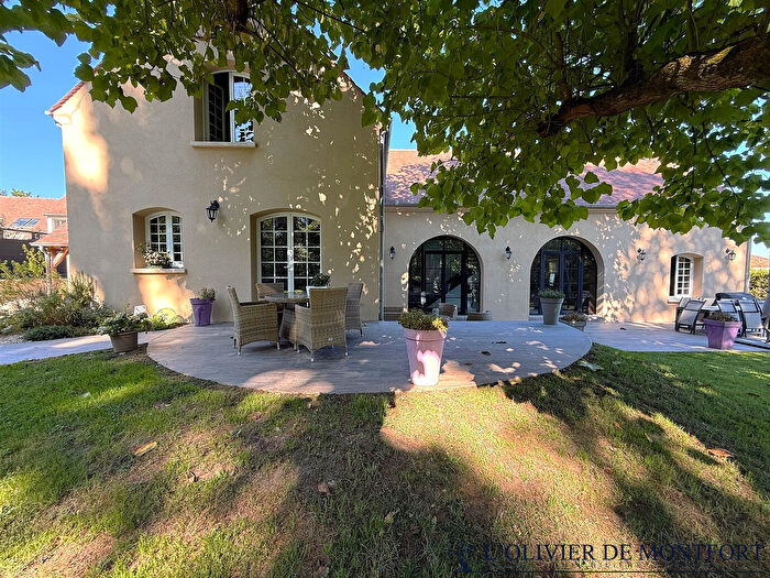 Maison à vendre - Montfort-lAmaury - 8 pièces - 5 chambres