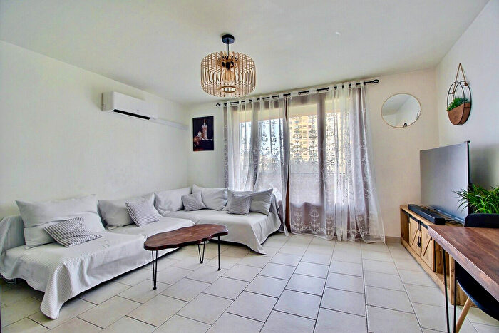 Appartement à vendre - Marseille e , Les Aygalades - 5 pièces - 4 chambres