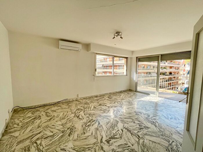 Appartement 3 pièces à Nice, Garibaldi, à vendre