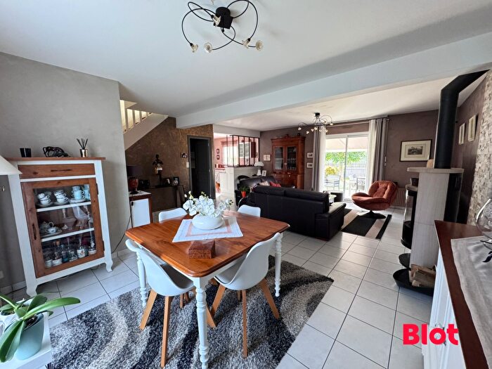Maison 6 pièces à vendre à Bruz, Alphonse Legault, L'Orguenais, Le Champ Niguel