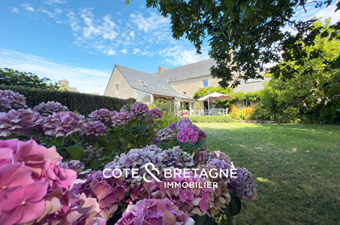 Maison à vendre - Ploumilliau - 10 pièces - 6 chambres
