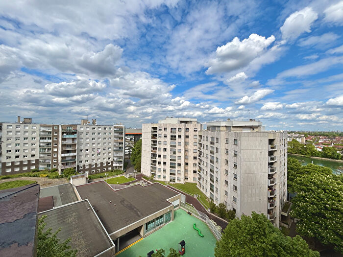 Appartement 3 pièces à vendre à Choisy-le-Roi, Centre-ville, Parc Prairie, Hautes Bornes