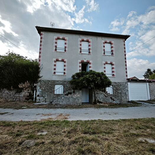 Maison à louer - La Souterraine - 6 pièces - 4 chambres