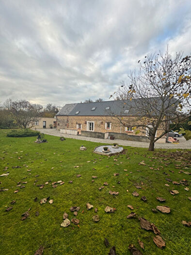 Maison à vendre - Sainte-Gauburge-Sainte-Colombe - 6 pièces - 4 chambres