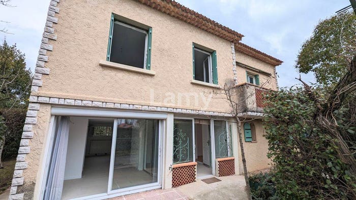Luynes, Aix-en-Provence : Maison 4 pièces à louer