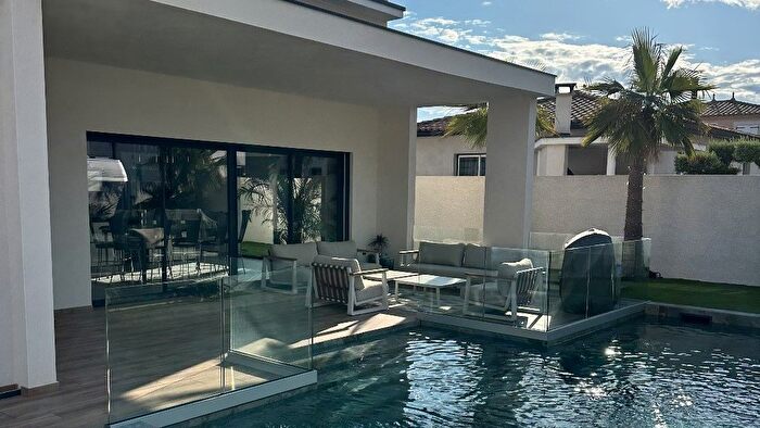 Maison à vendre - Vias, Ville - 4 pièces - 3 chambres