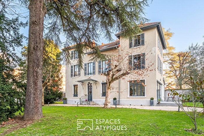 Caluire-et-Cuire, Cuire-le-bas, Cuire-le-Haut : Maison 14 pièces à vendre