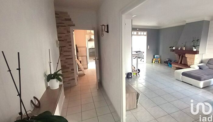 Maisons à vendre et appartements à louer - 1