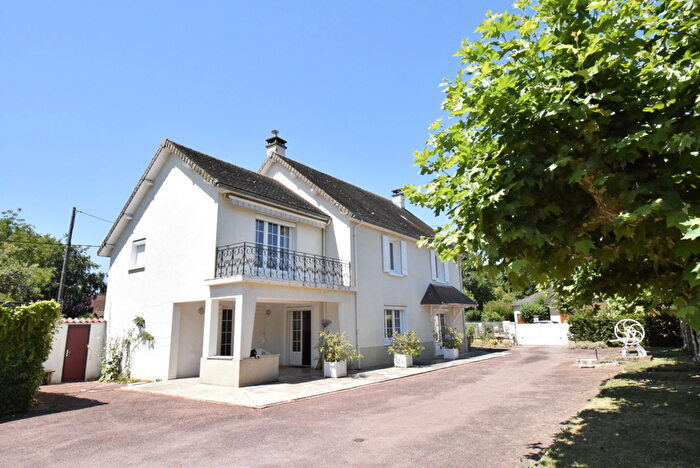 Maison à vendre - Buxy - 7 pièces - 5 chambres